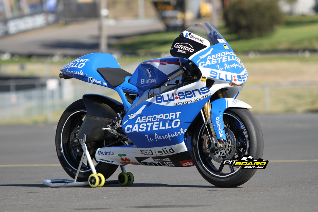 Racer Test: Ex-Eugene Laverty Aprilia RSW250 - Racing, Riding ...