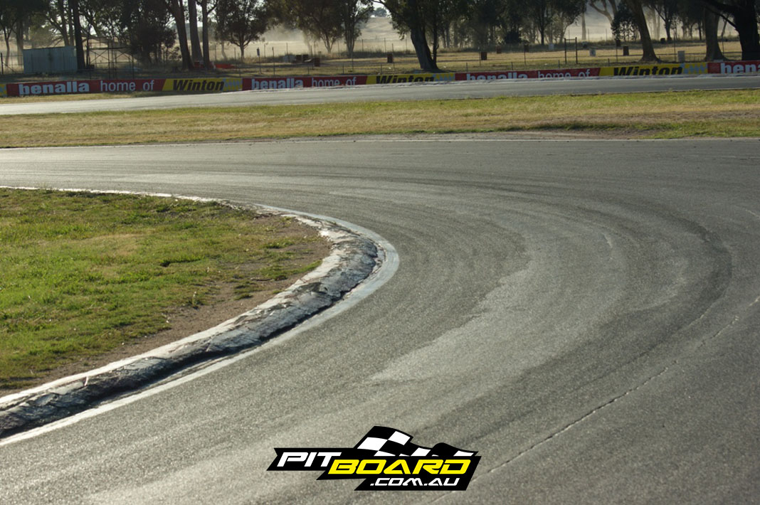 Track Guide: Winton Raceway, Victoria - Racing, Riding, Motorcycle ...
